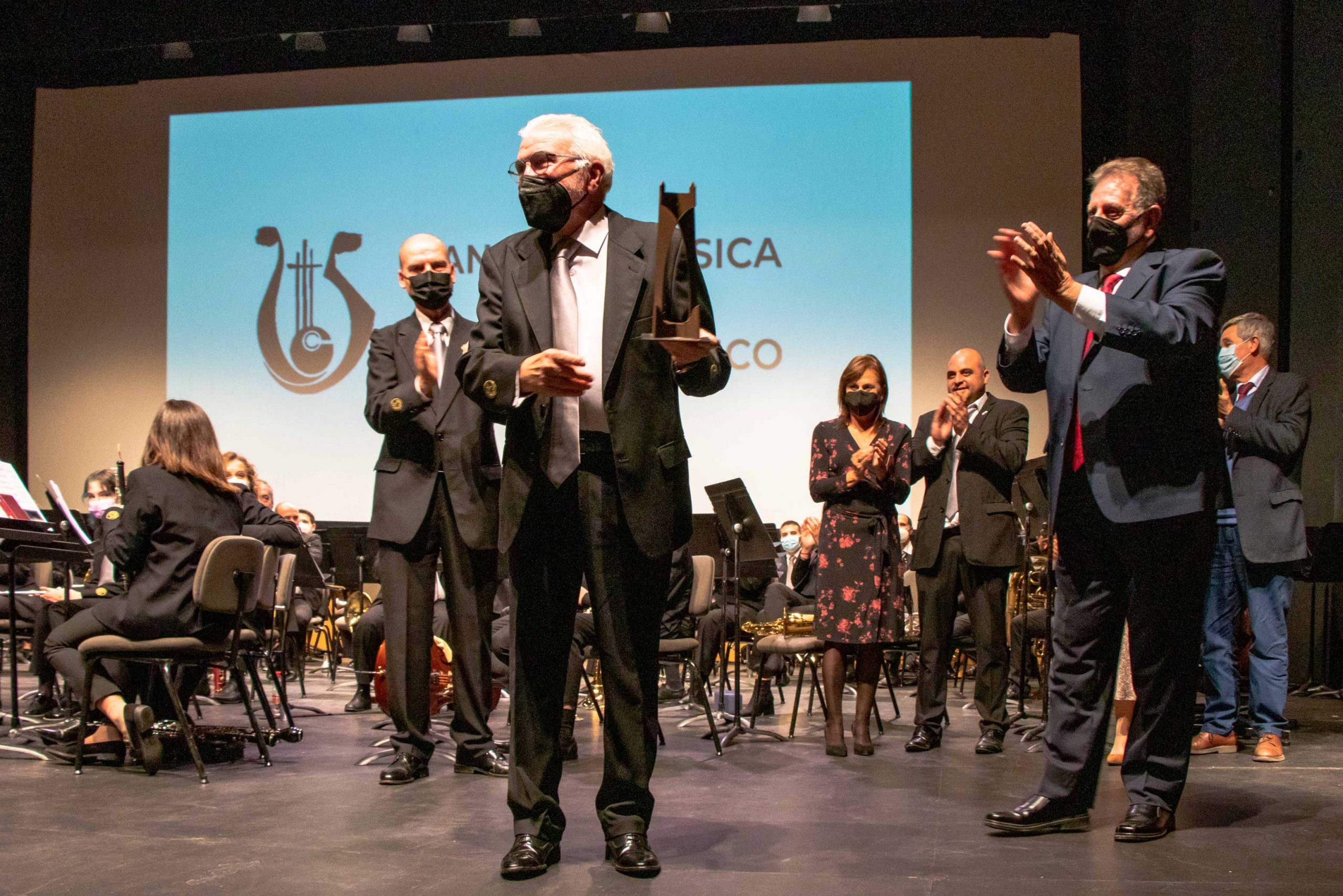 El Círculo Católico y el Ayuntamiento de Torrent reconocen la labor de ...