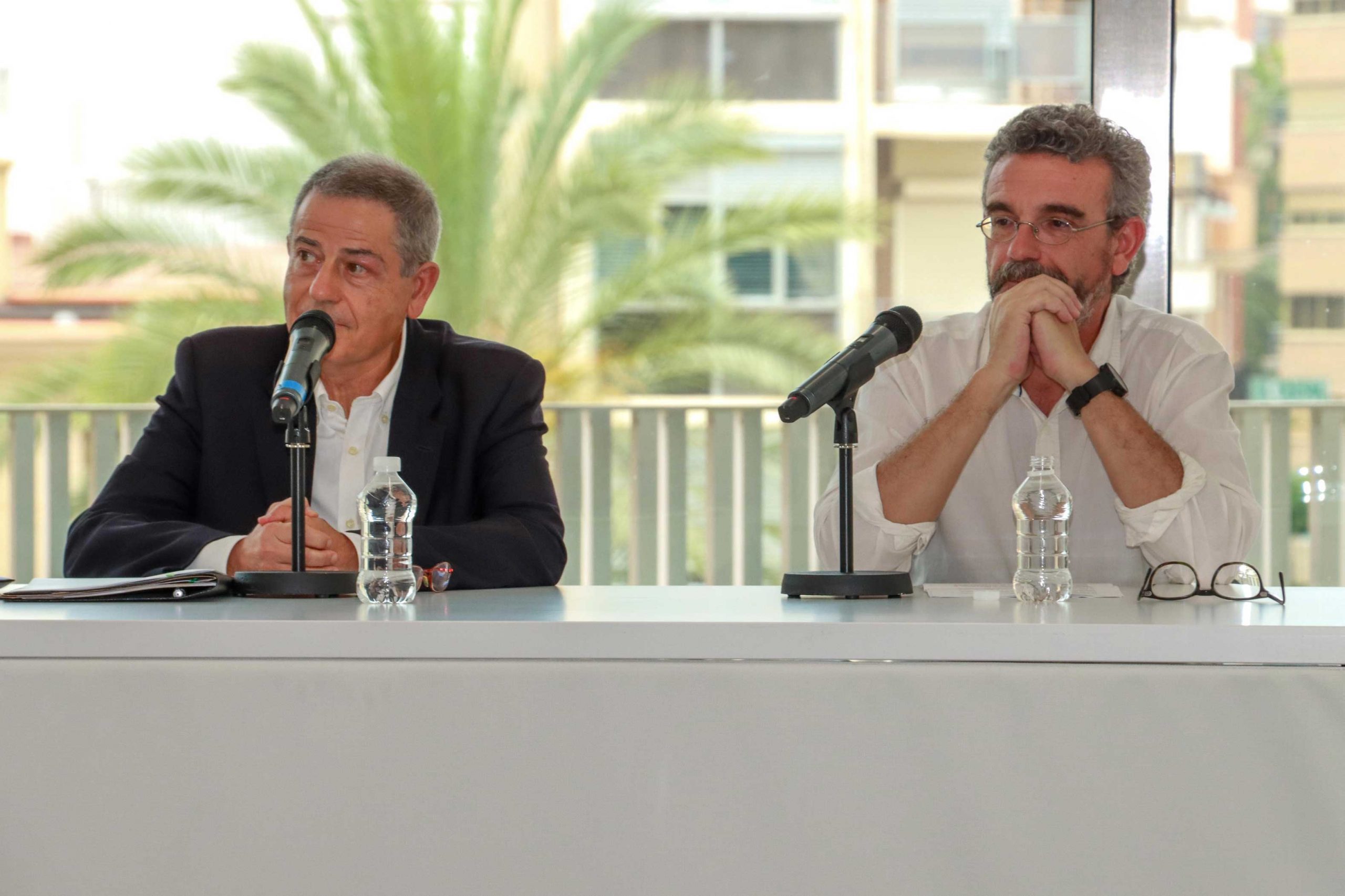 El torrentino Vicent Palacios presenta su libro ‘Quan ho teniem tot per ...